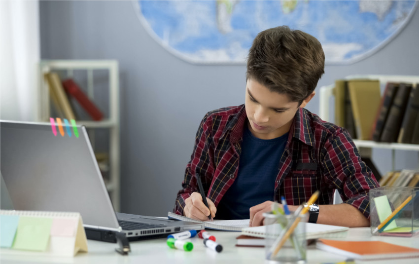 10 Tips to Effectively Homeschool Online | Power Homeschool